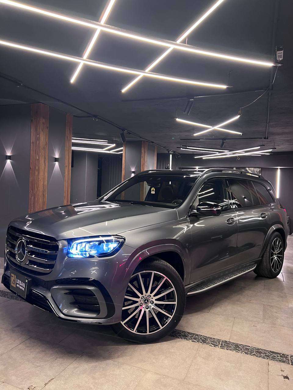 Mercedes GLS 580 grey | سيزما